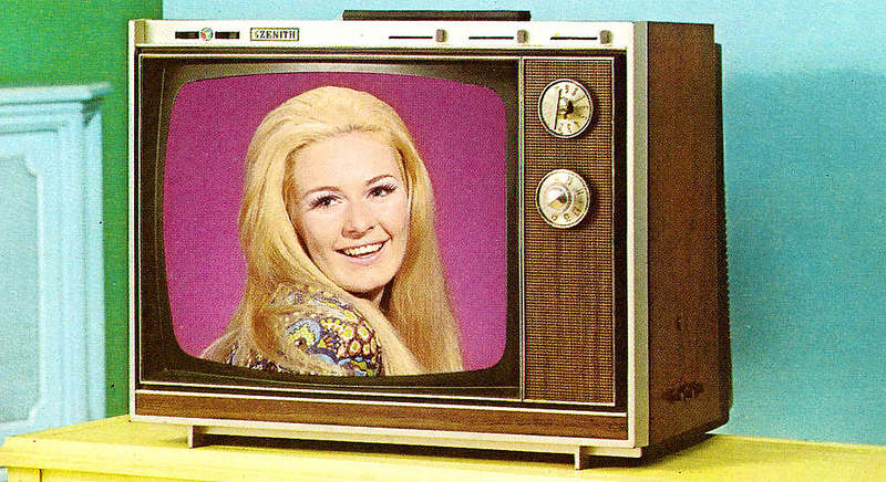1971 Color TV Advertisements (2) » Design You Trust — Design Daily ...