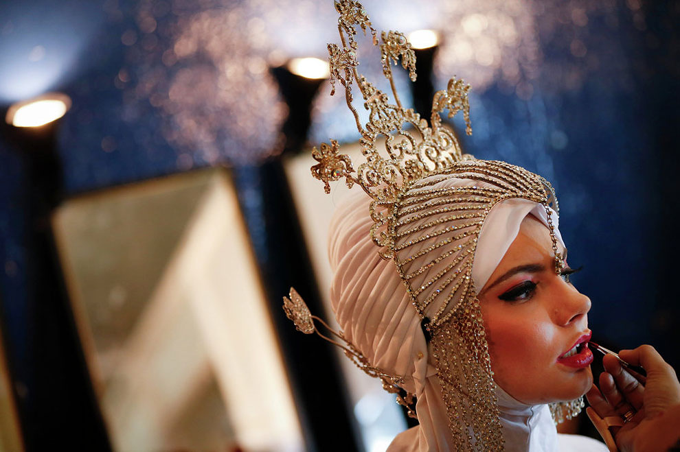 Faith and Style: Islamic Fashion Show in Kuala Lumpur » Design You ...