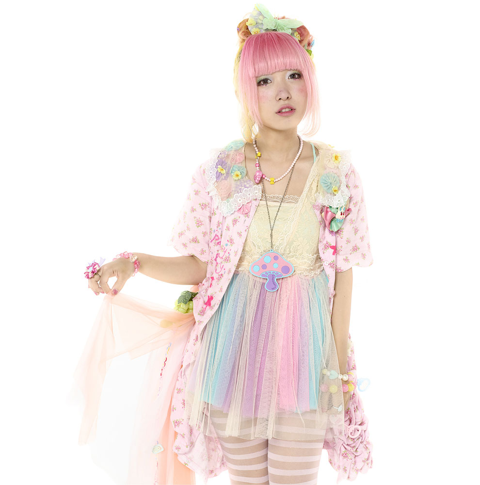 Japan’s Bombastic Street Style Puts New York Fashion Week To Shame ...