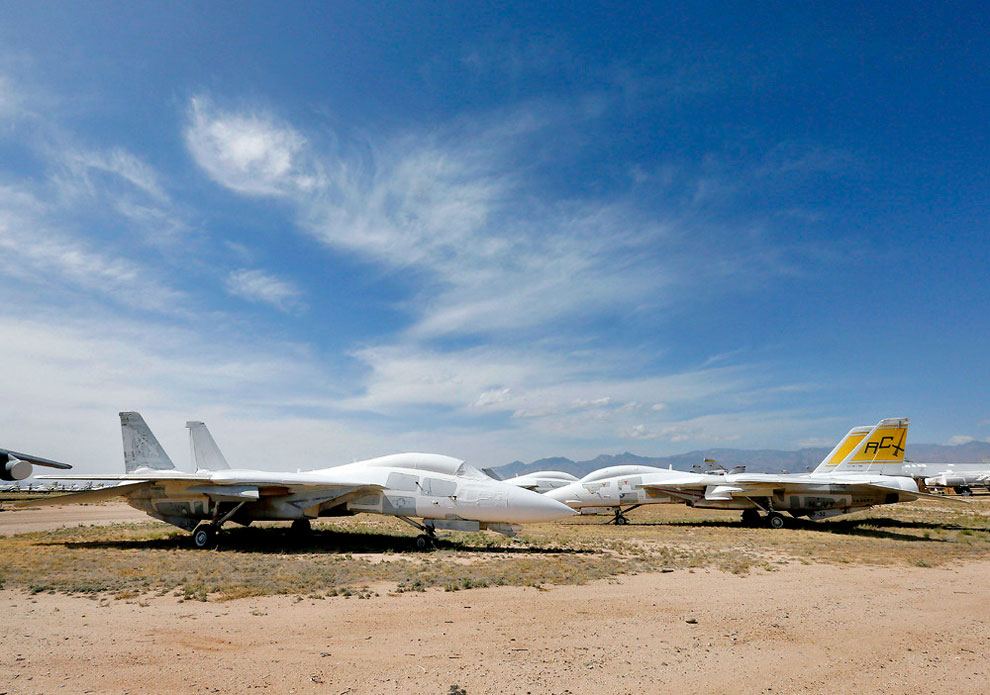 Arizona Desert “Boneyard” – World’s Largest Storage Site for Old ...