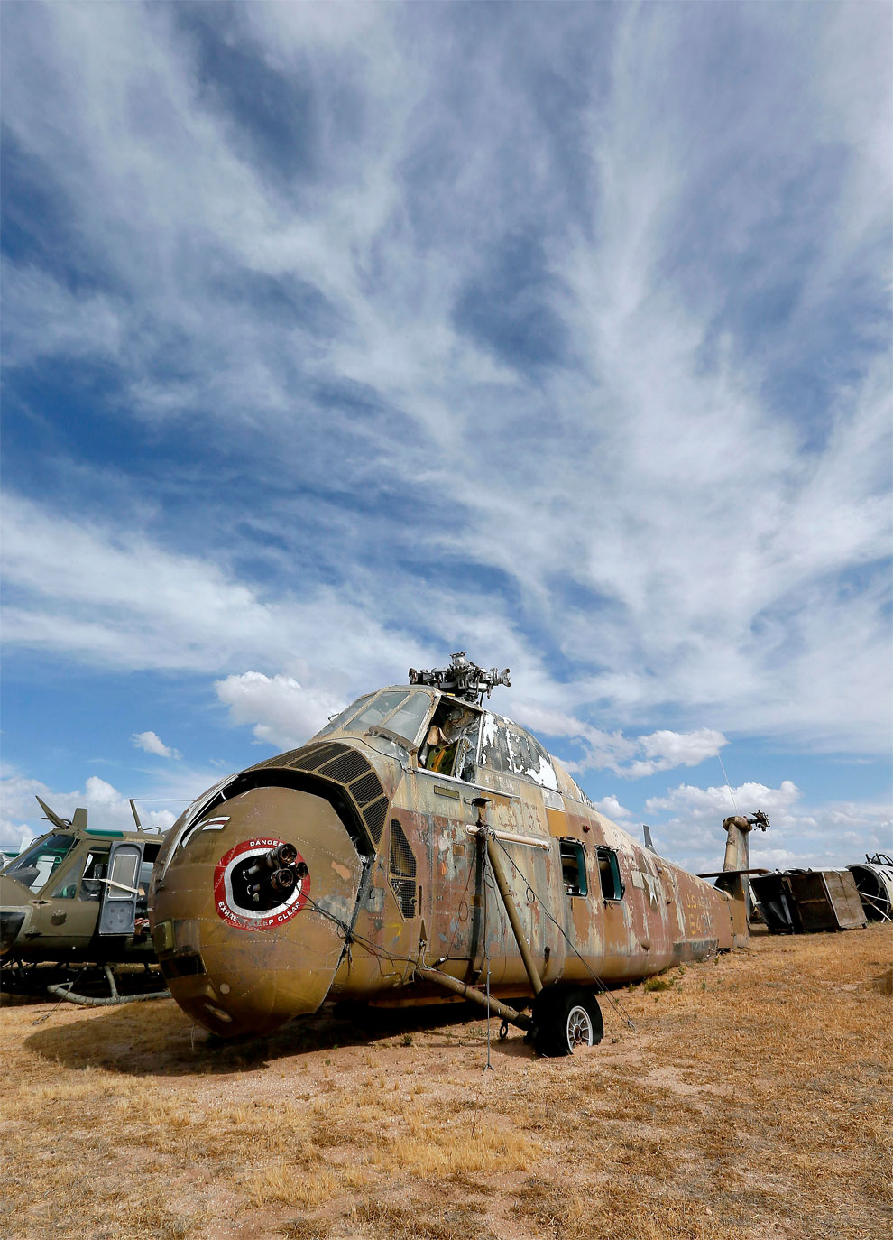 Arizona Desert “Boneyard” – World’s Largest Storage Site for Old ...