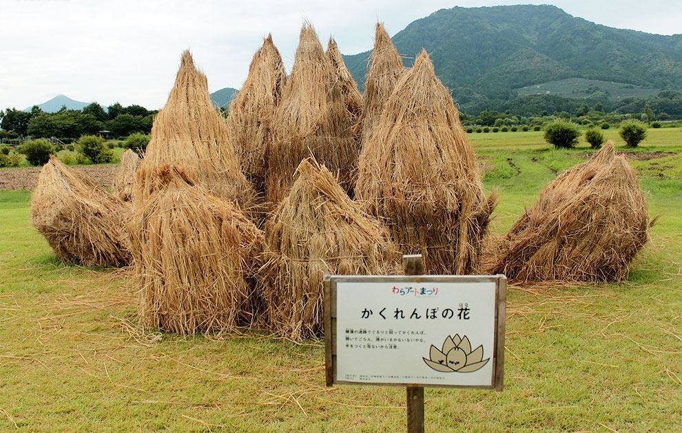 Astonishing Straw Sculptures in Japan » Design You Trust — Design Daily ...