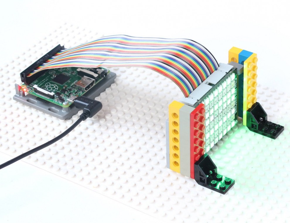 SmartiHat-LEGO-Compatible-Raspberry-Pi-A-Hat-Mount-01 » Design You ...