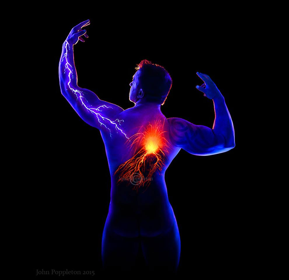 An Artist Created Stunning Body Paintings Glow Under Black Lights ...