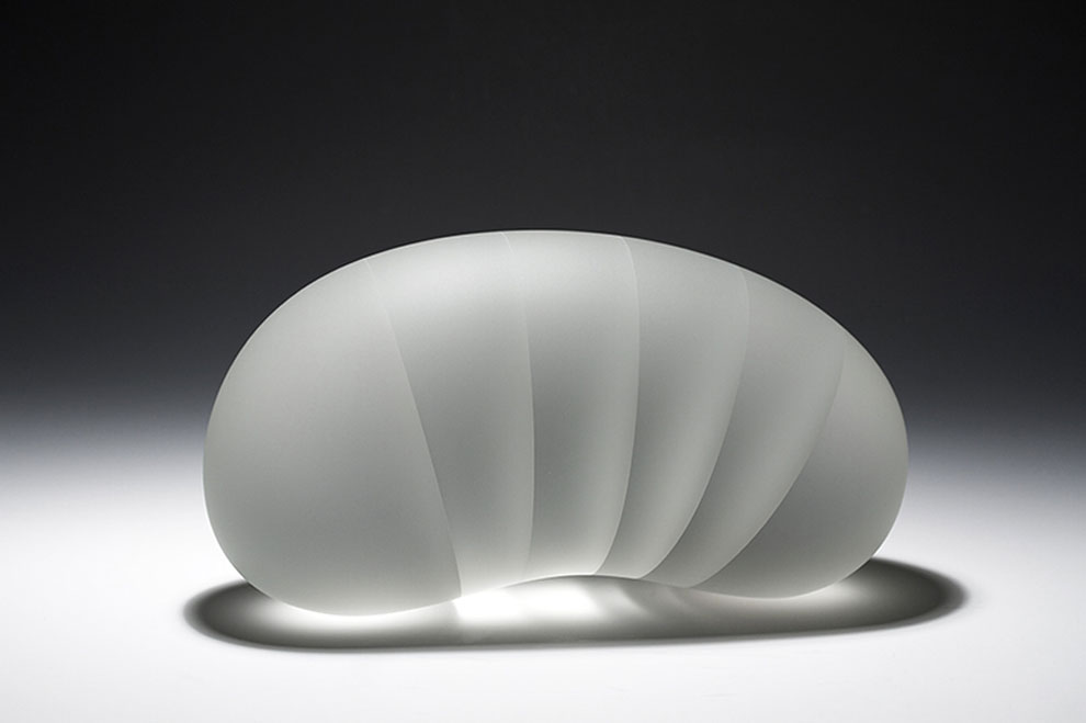 Artist Creates Surreal Translucent Glass Sculptures Inspired By Cell ...