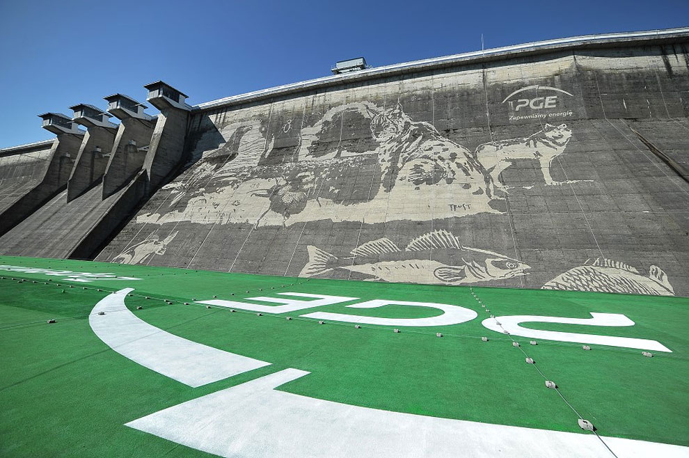 One Of The Biggest Eco Murals In The World Has Just Been Created In ...