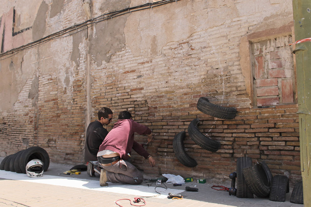 Spanish Artists Creates Attractive Urban Installations From Salvaged ...