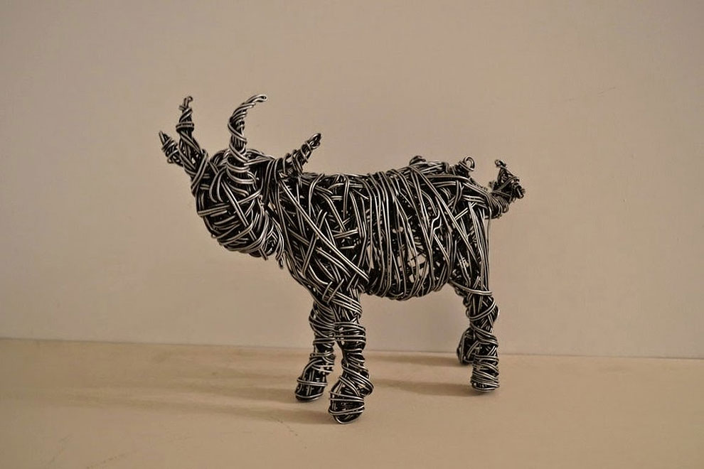 Impressive Wire Sculptures By Richard Stainthorp » Design You Trust ...