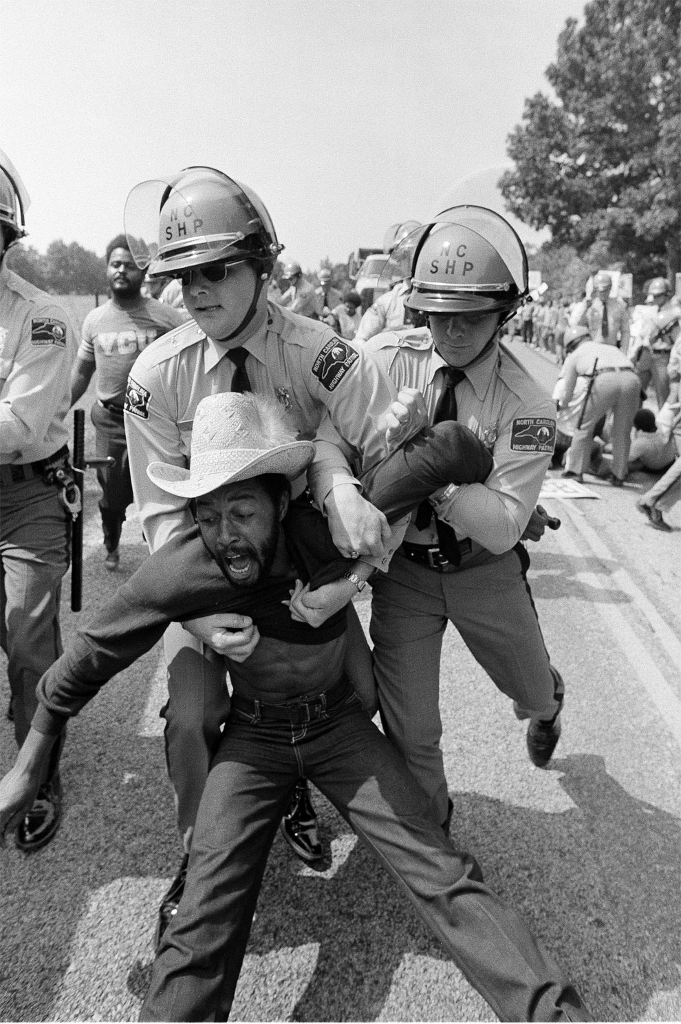 September 17: This Day in Photos from the Past » Design You Trust ...