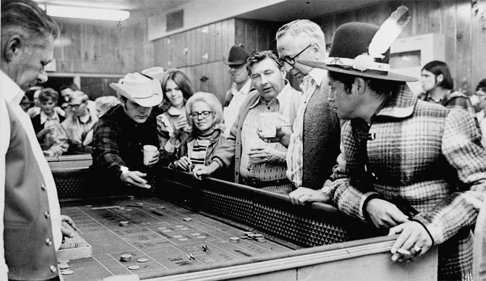 September 17: This Day in Photos from the Past » Design You Trust ...
