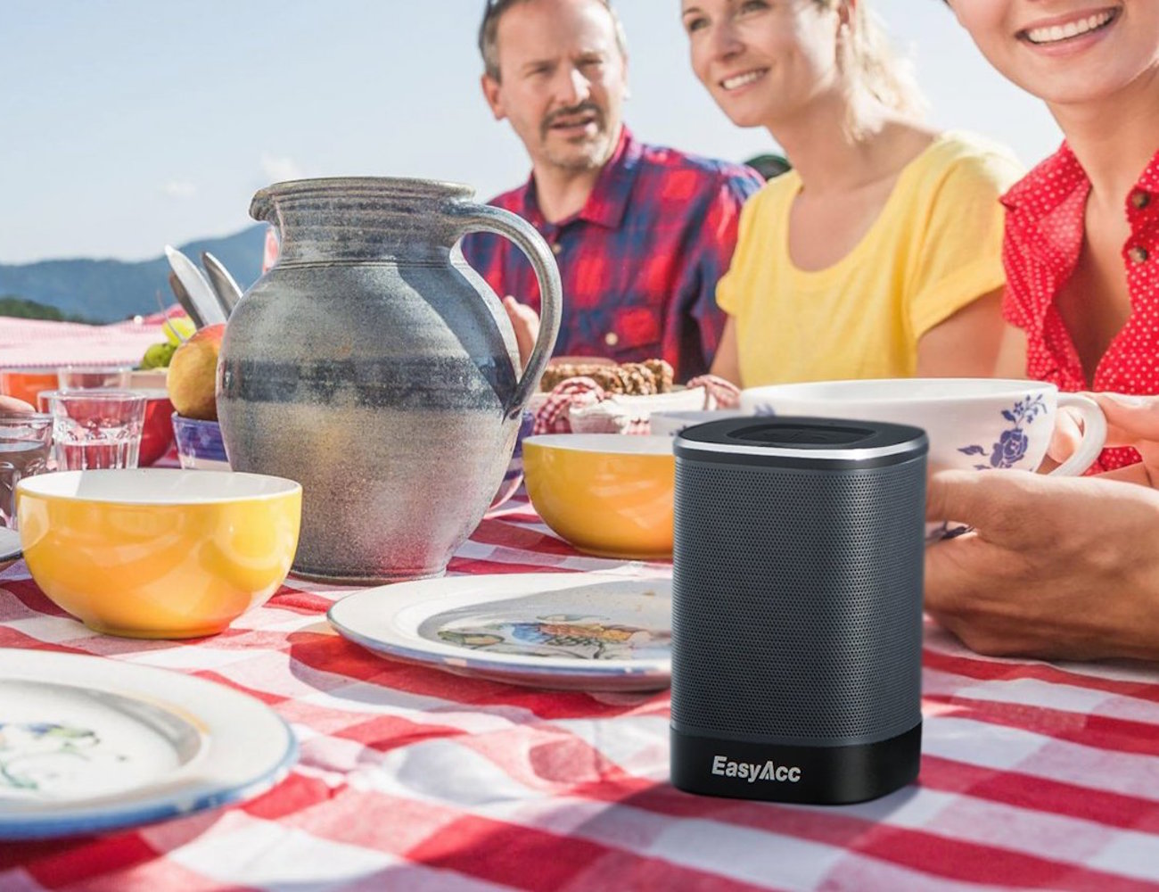 Amazing-Portable-Bluetooth-Speaker-From-EasyAcc-01 » Design You Trust ...