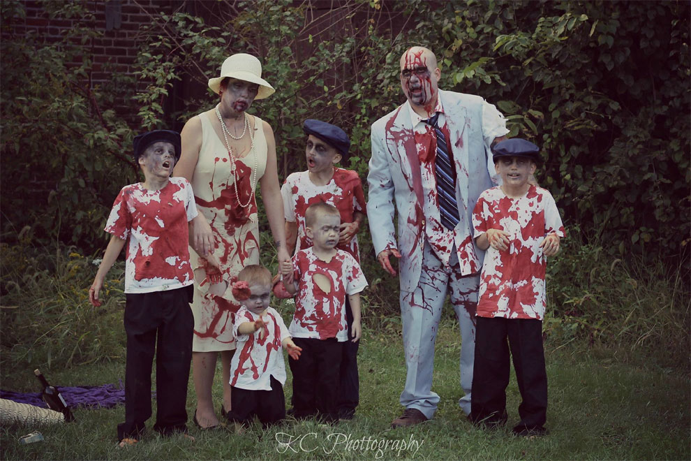 12 Zombie Style Family Portraits Render Any Family Photos You Have So ...