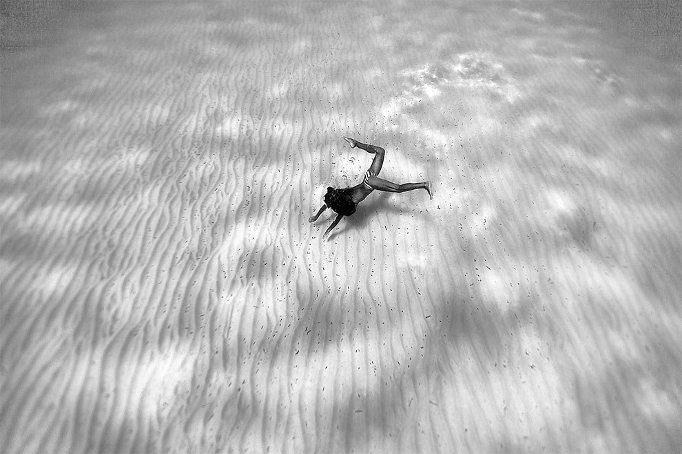 The Captivating Underwater Photographs of Enric Adrian Gener » Design ...