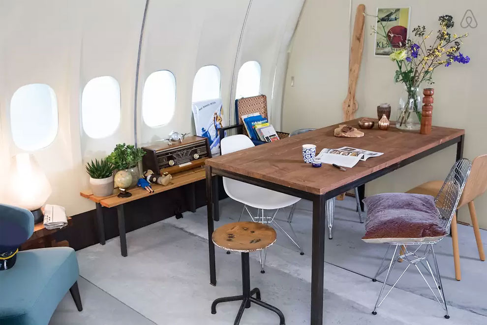 KLM Airlines Transformed An Airplane Into An Apartment, And It’s ...