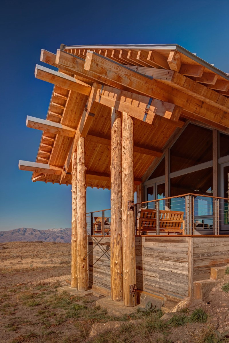 Wolf-Creek-Ranch-Log-Home-with-traditional-ranch-architecture-6 ...