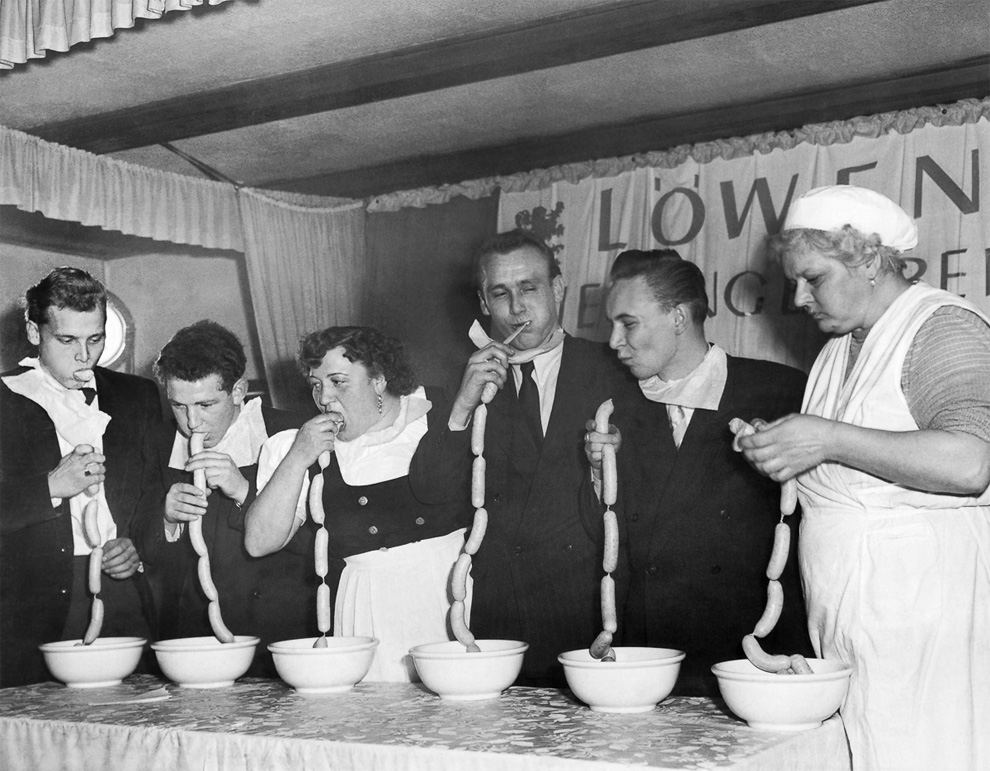 Try Not To Gag At These Photos Of Vintage Eating Contests! » Design You ...