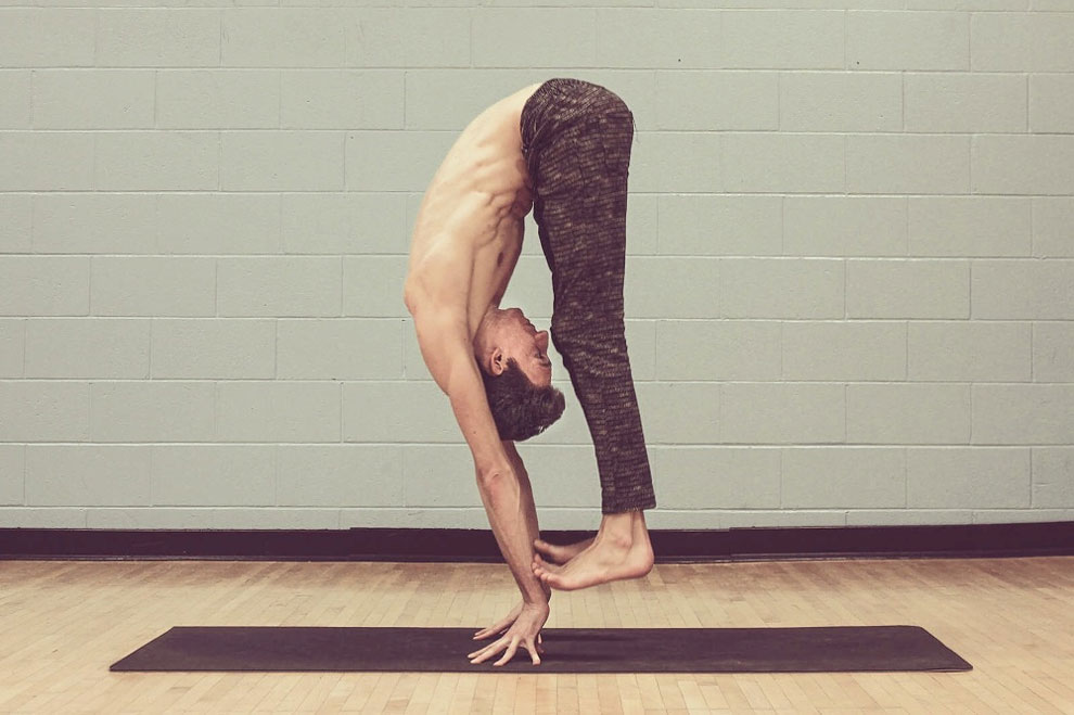 5 Must Seen Yoga Poses » Design You Trust — Design Daily Since 2007