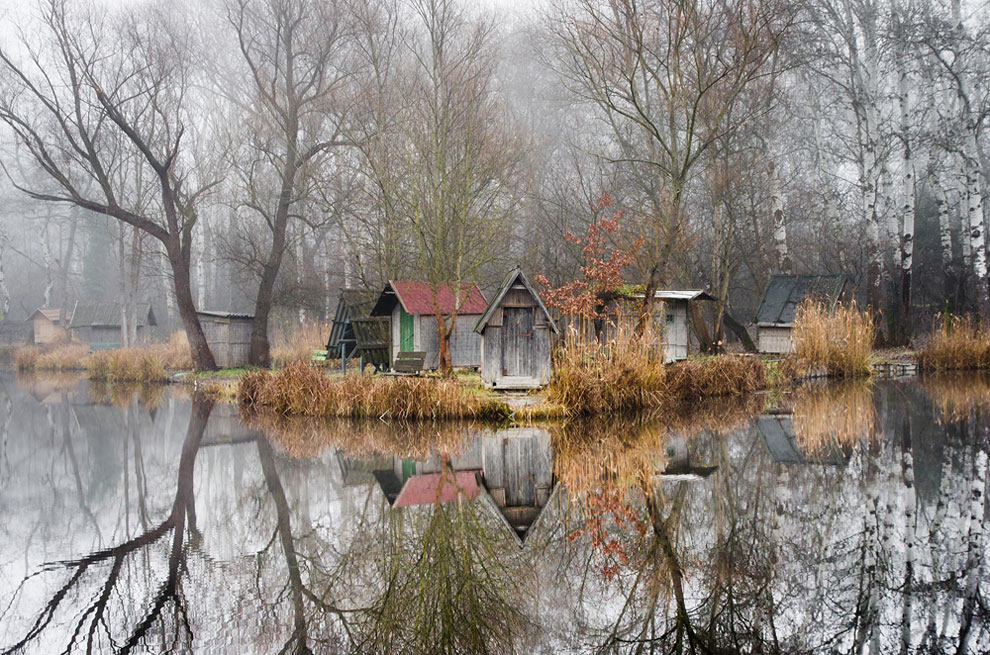 A Mysterious And Abandoned Fishing Village Outside Of Budapest Captured ...