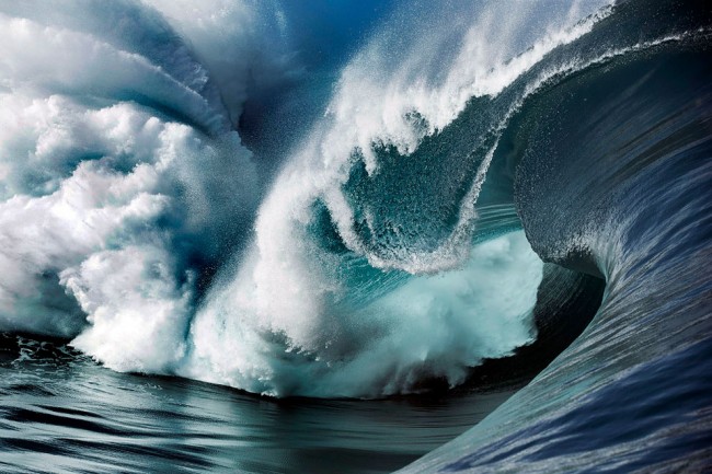 A Daredevil Surf Photographer Ben Thouard Captures Stunning Pictures Of ...