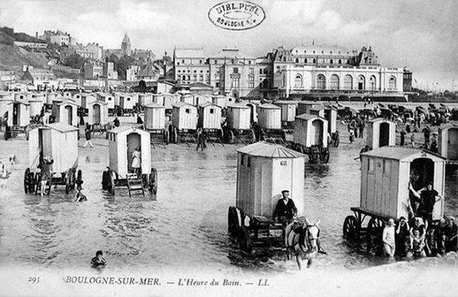 Beachside Bathing Machines During Victorian Era » Design You Trust ...
