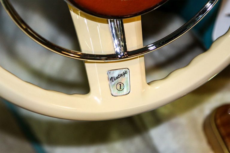 Symbiosis Of Retro And Modernity: Russian Car By Bilenkin Vintage ...