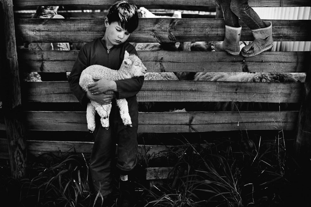 “Childhood In The Raw Photos”: New Zealand Photographer Captured Her ...
