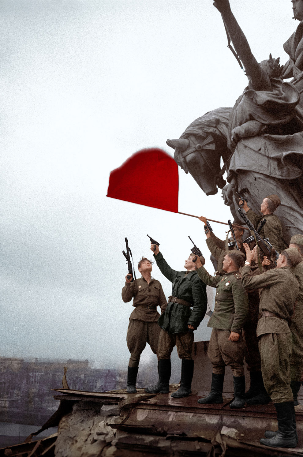 Incredibly Colorized Pictures Show The Life Of Russian People In The ...