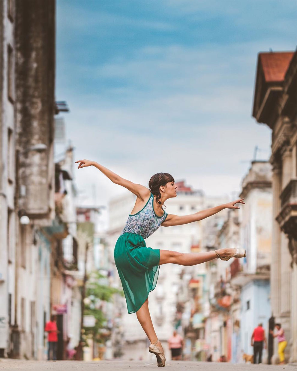 Glorious Photos Of Cuban Ballet Dancers Taking To The Streets » Design ...