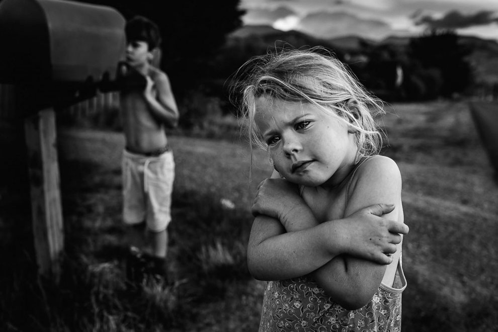 “Childhood In The Raw Photos”: New Zealand Photographer Captured Her ...