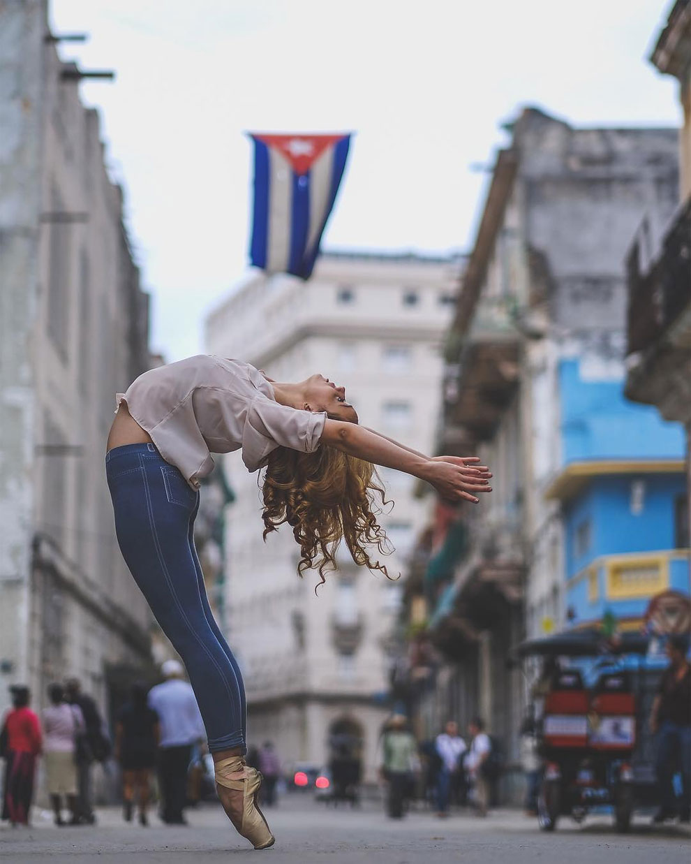 Glorious Photos Of Cuban Ballet Dancers Taking To The Streets » Design ...