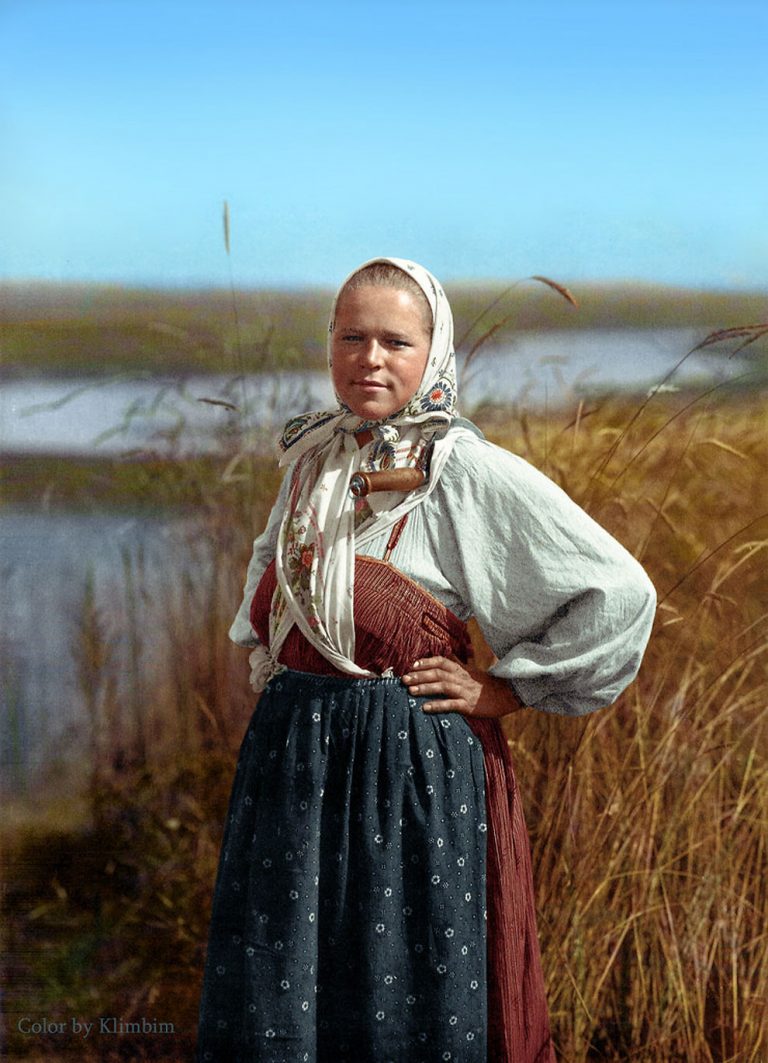 Incredibly Colorized Pictures Show The Life Of Russian People In The ...