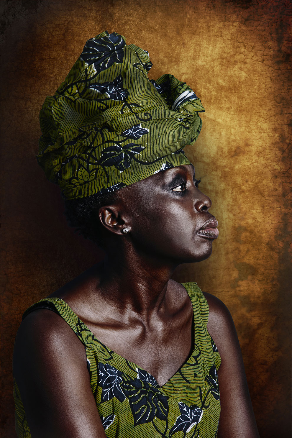 Ivorian Photographer Joana Choumali Shows Modern African Women Dressed ...