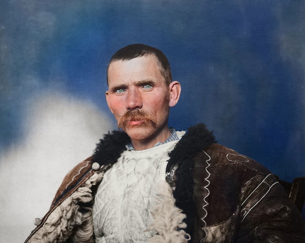 Beautiful Colorized Photos Of Immigrants in Their Traditional Dresses ...