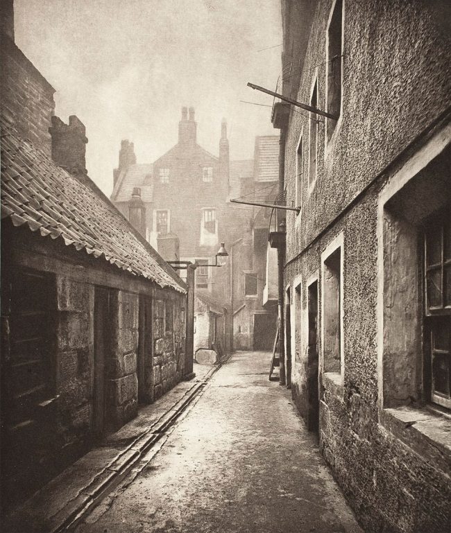 Incredible Photographs Of The Old Closes And Streets Of Glasgow From ...