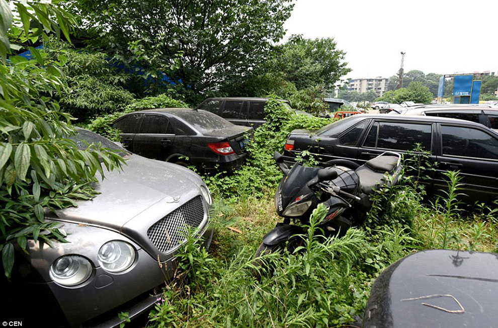 Inside China’s Trash Park Where Bentleys And Mercedes Worths Millions ...