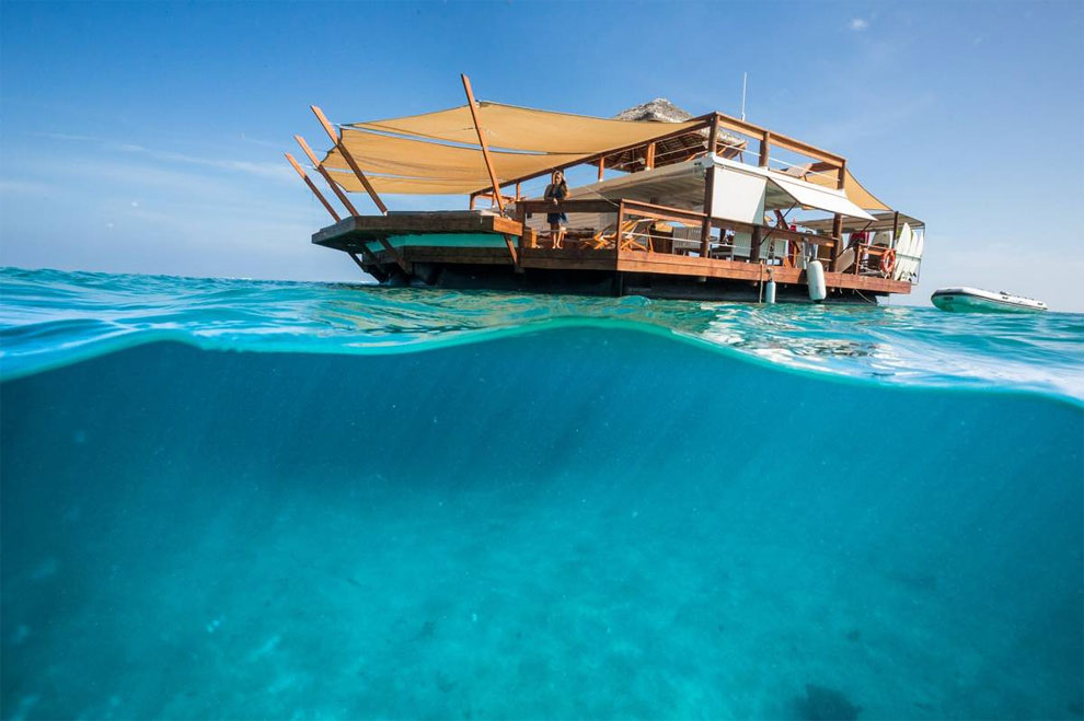 Fiji’s Awesome Floating Bar And Pizzeria » Design You Trust — Design ...
