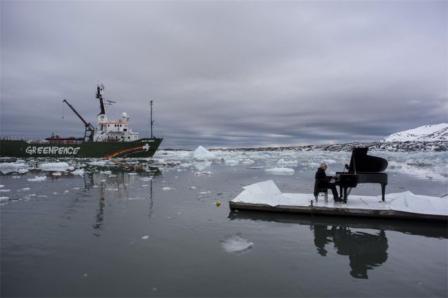 Musician Performs Concert Floating In The Middle Of The Arctic Ocean ...