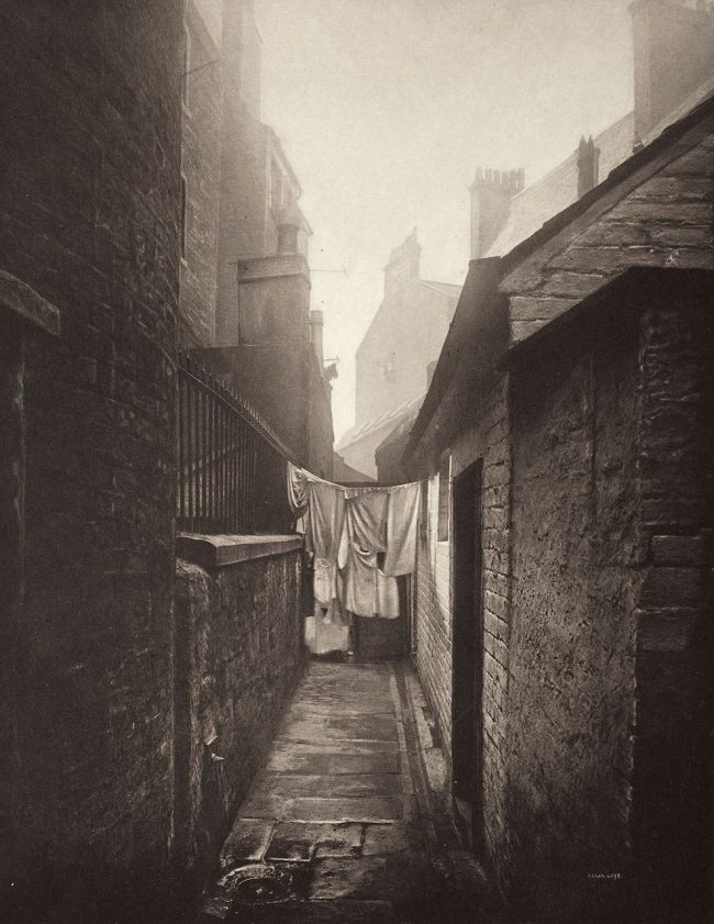 Incredible Photographs Of The Old Closes And Streets Of Glasgow From ...