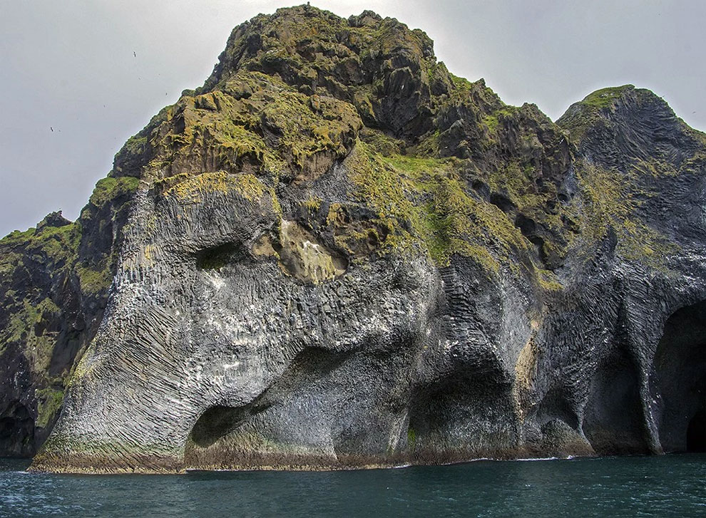 Naturally Erupted Elephant Rock In Iceland » Design You Trust — Design ...