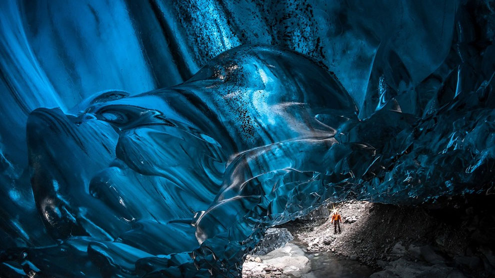 Frozen Beauty: The Look Inside Europe’s Largest Glacier » Design You ...