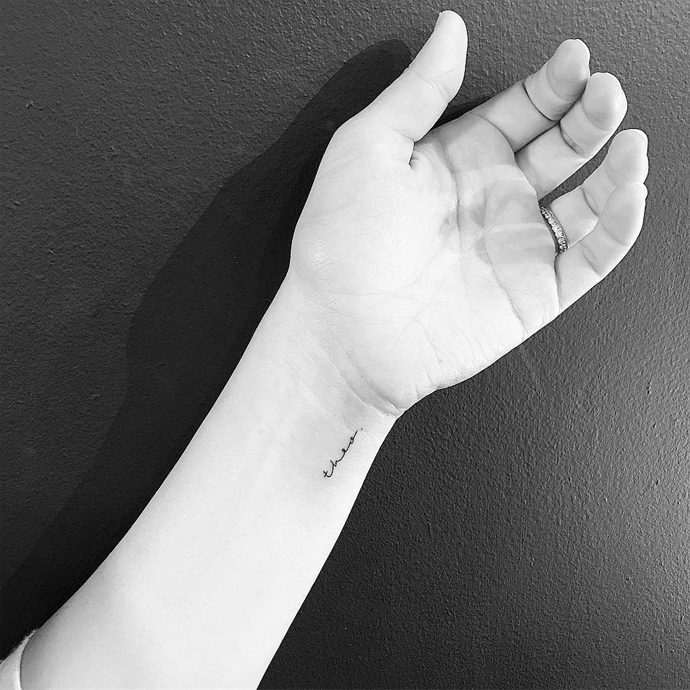Tiny, Super Minimalist Tattoos That Are Subtle But Striking » Design ...