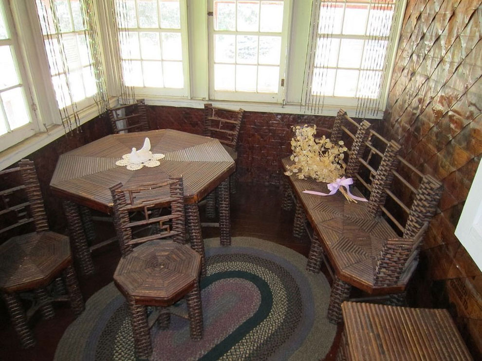 This House Looks Normal But It’s Actually Made Entirely Of Newspaper ...