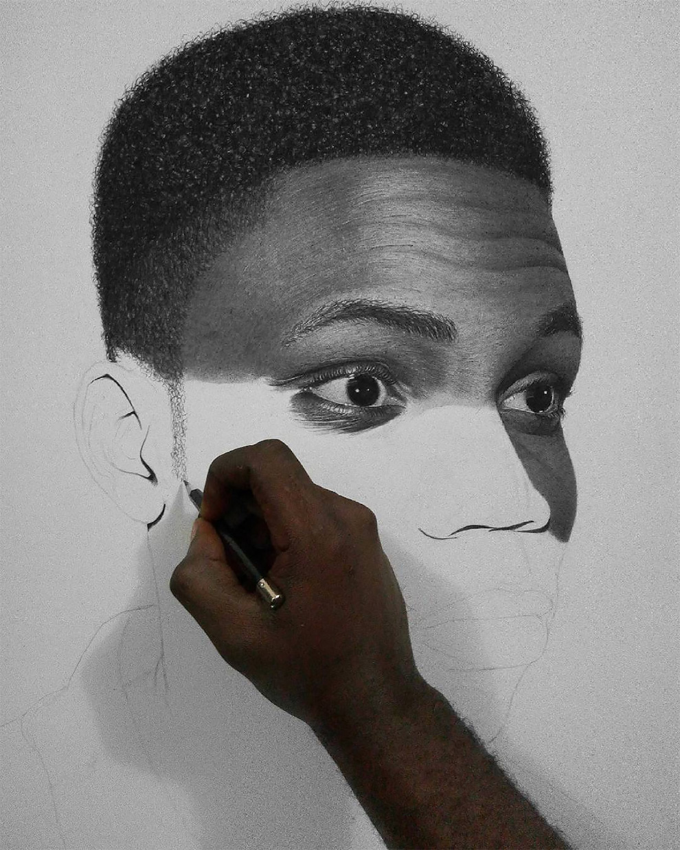 Expressive, Large-Scale Pencil Drawings That Are Amazingly Photo ...