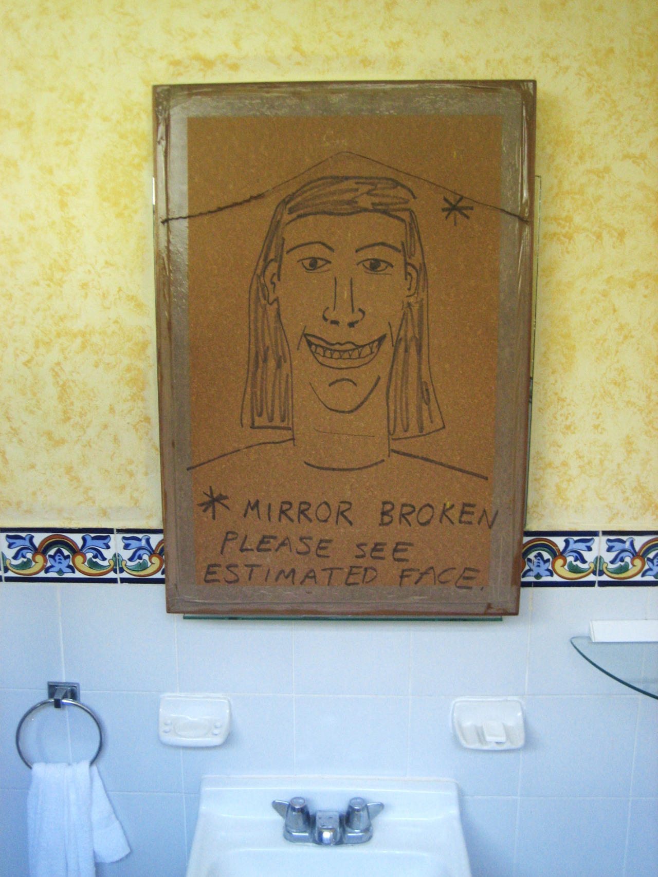 Traveler Leaves Hilarious Graffiti Hidden For Hotel Guests In Rooms He ...