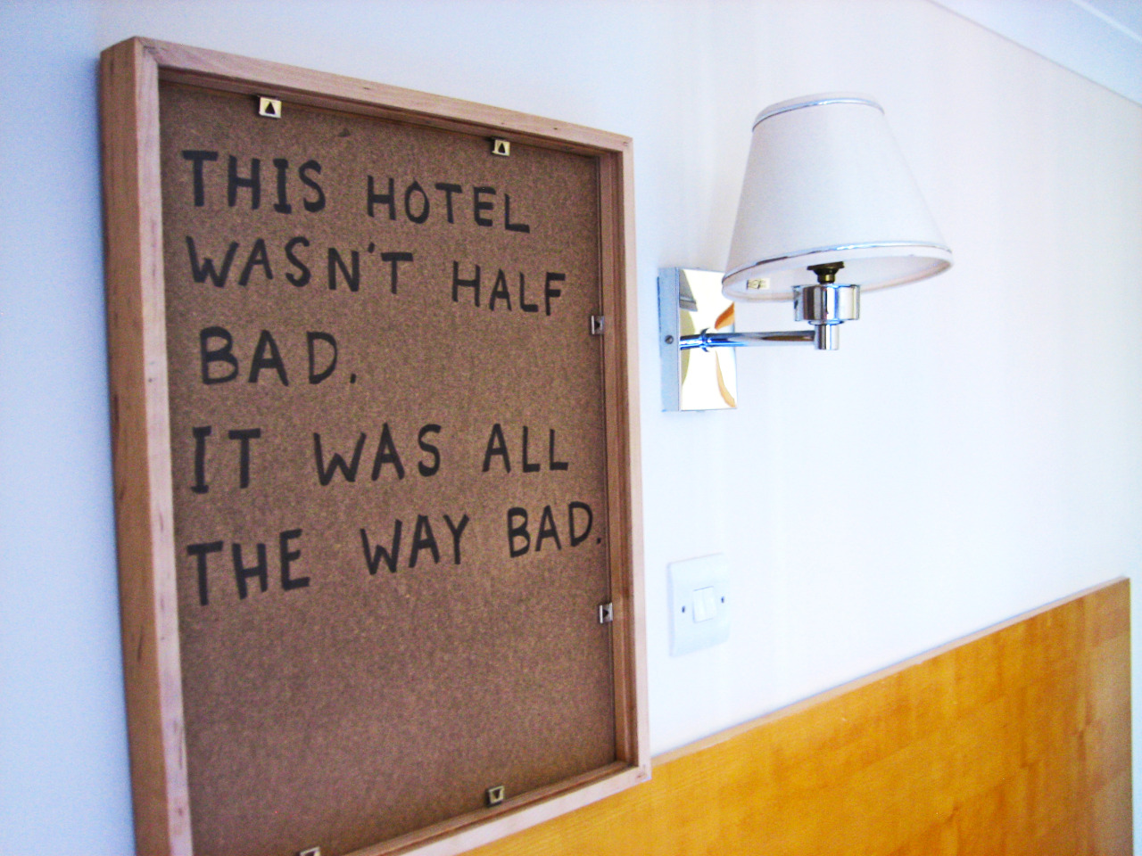 Traveler Leaves Hilarious Graffiti Hidden For Hotel Guests In Rooms He ...
