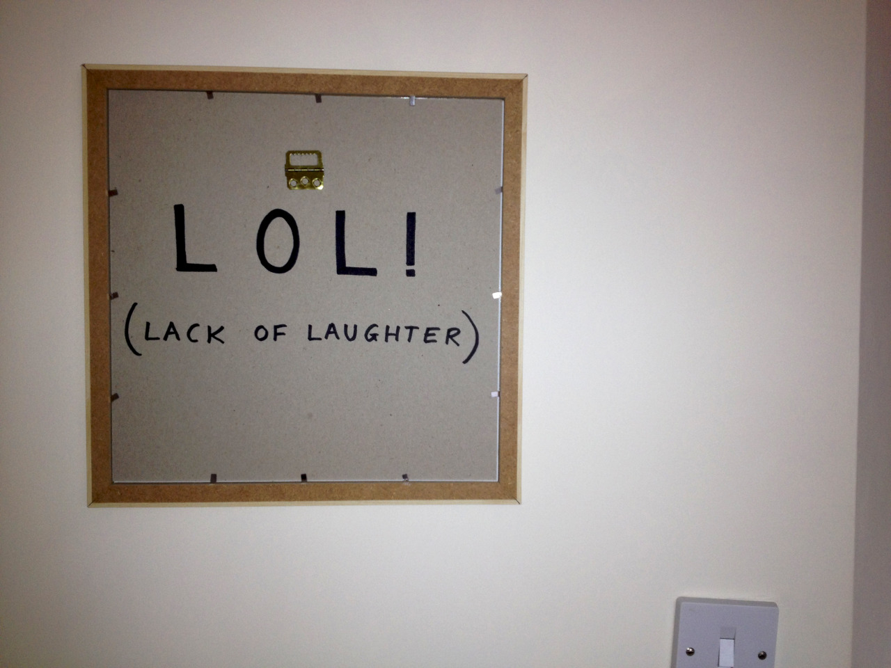 Traveler Leaves Hilarious Graffiti Hidden For Hotel Guests In Rooms He ...