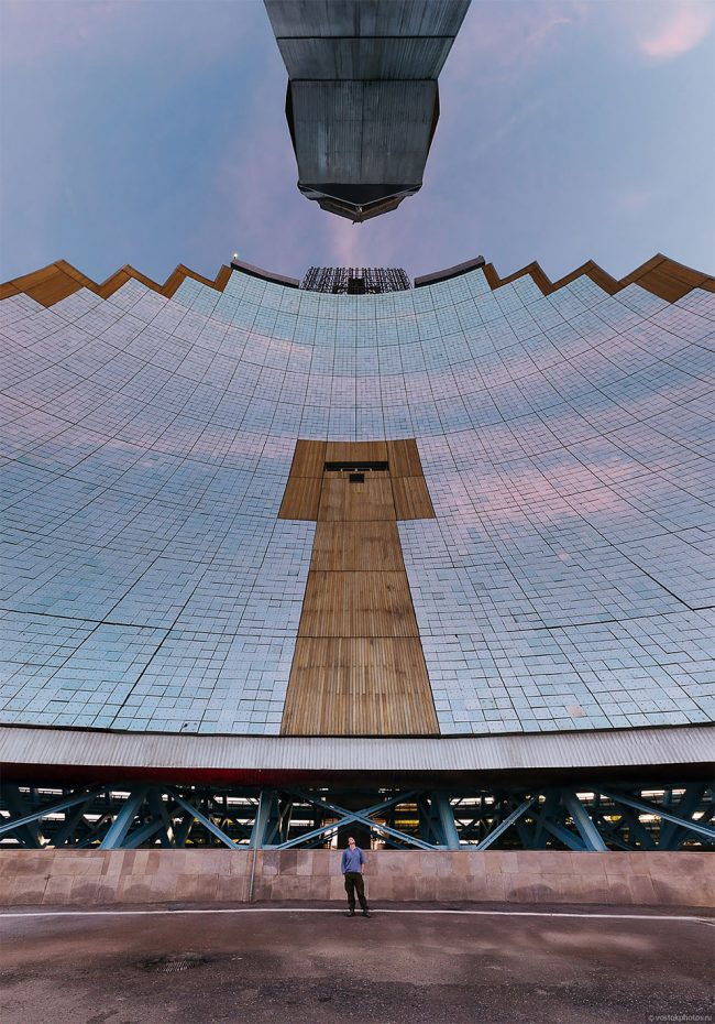 Photographer Captures Stunning Images Of Incredible Solar-Powered ...
