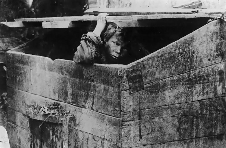 Rare And Sentimental Photographs Of Homeless Children In Soviet Union ...