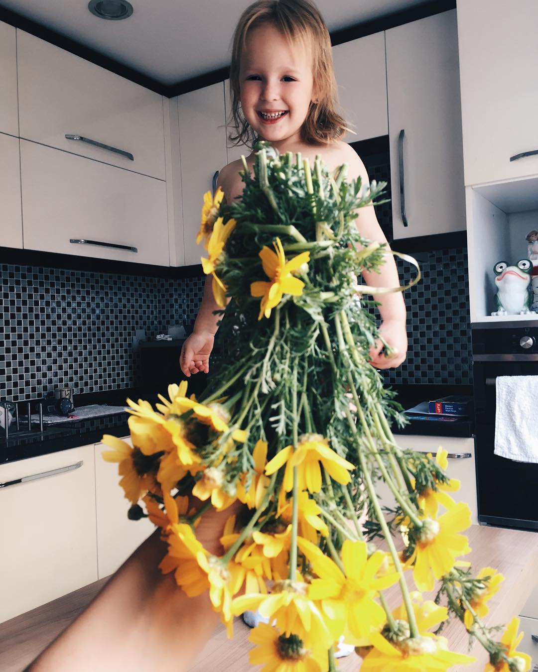 A Little Girl And Her Mother Imagine Creative Dresses On Instagram ...