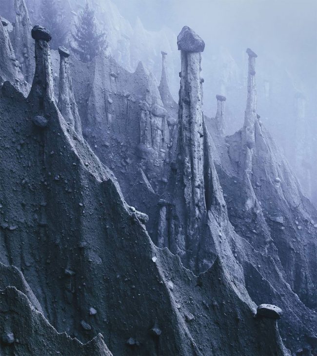 “A Magnificent Sculptures By Nature”: Otherworldly ‘Earth Pyramids ...